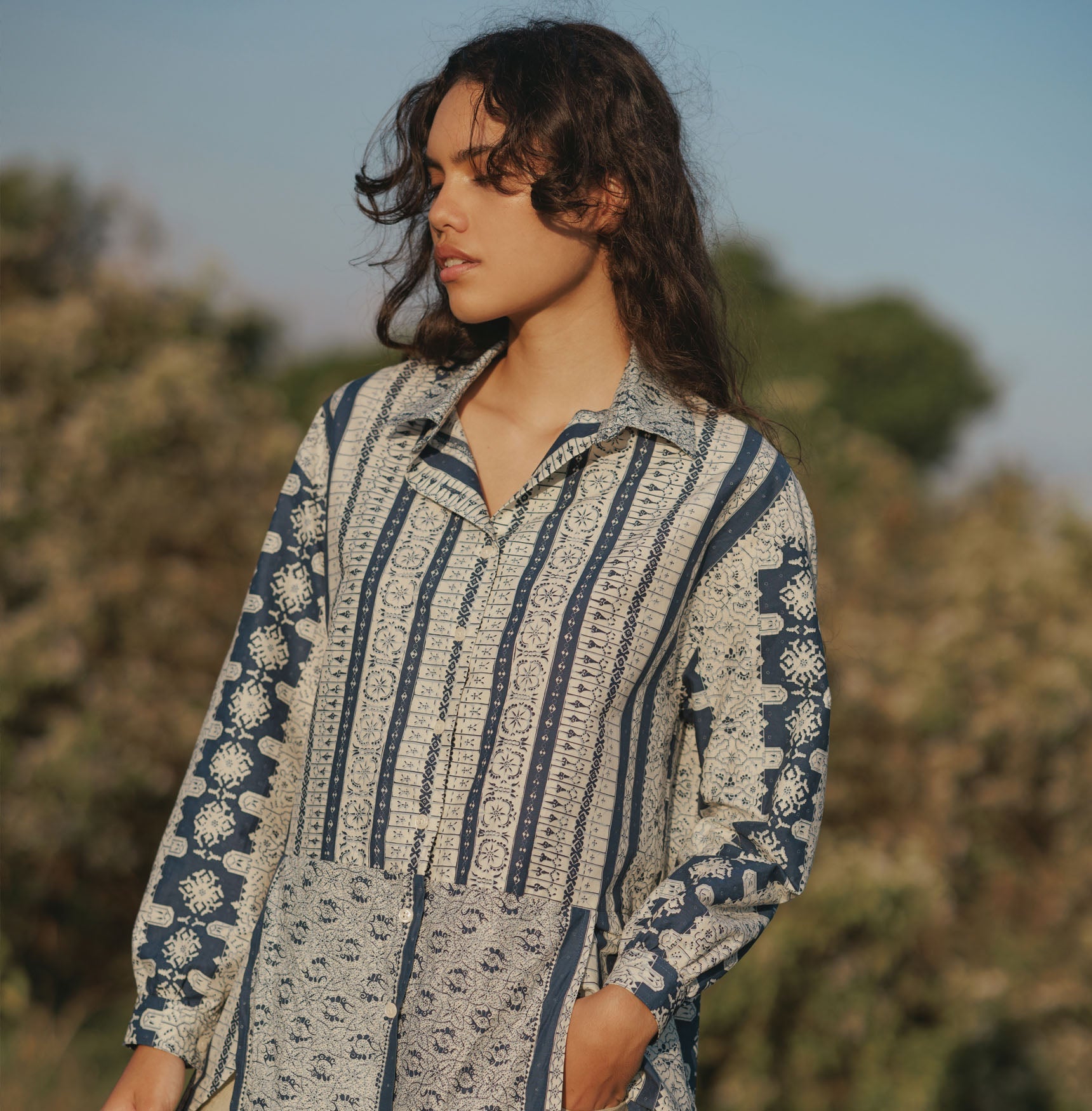 Gendhis Shirt – Pithecanthropus Bali