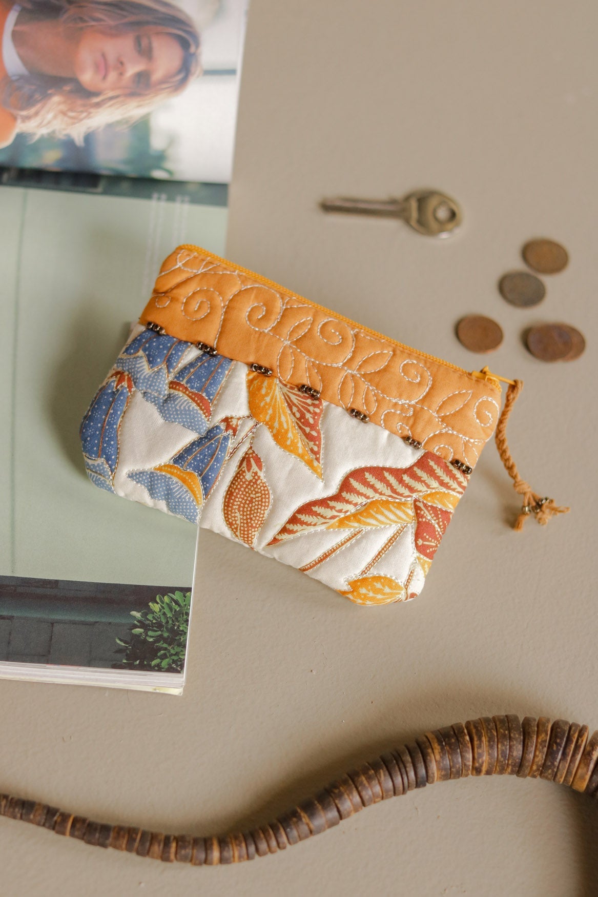 Puffy Pouch – Pithecanthropus Bali