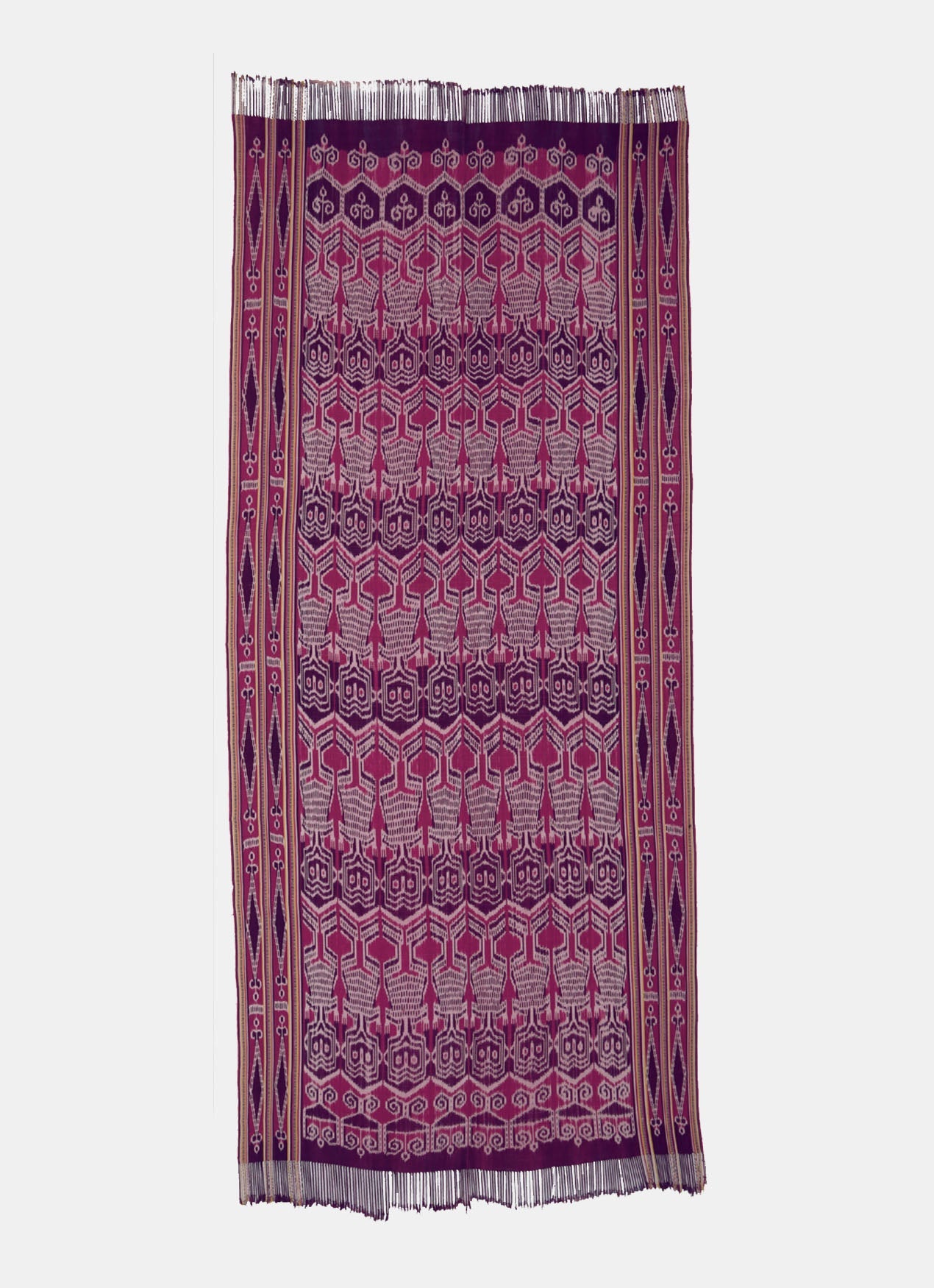 Selendang Tenun Ikat Kalimantan – Pithecanthropus Bali